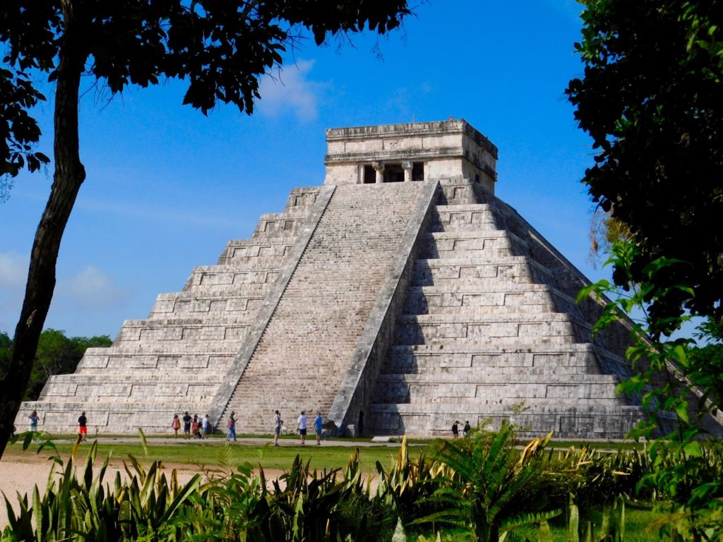 Chichén Itzá, la magnifique pyramide du Yucatán (Mexique) - Le Courrier ...