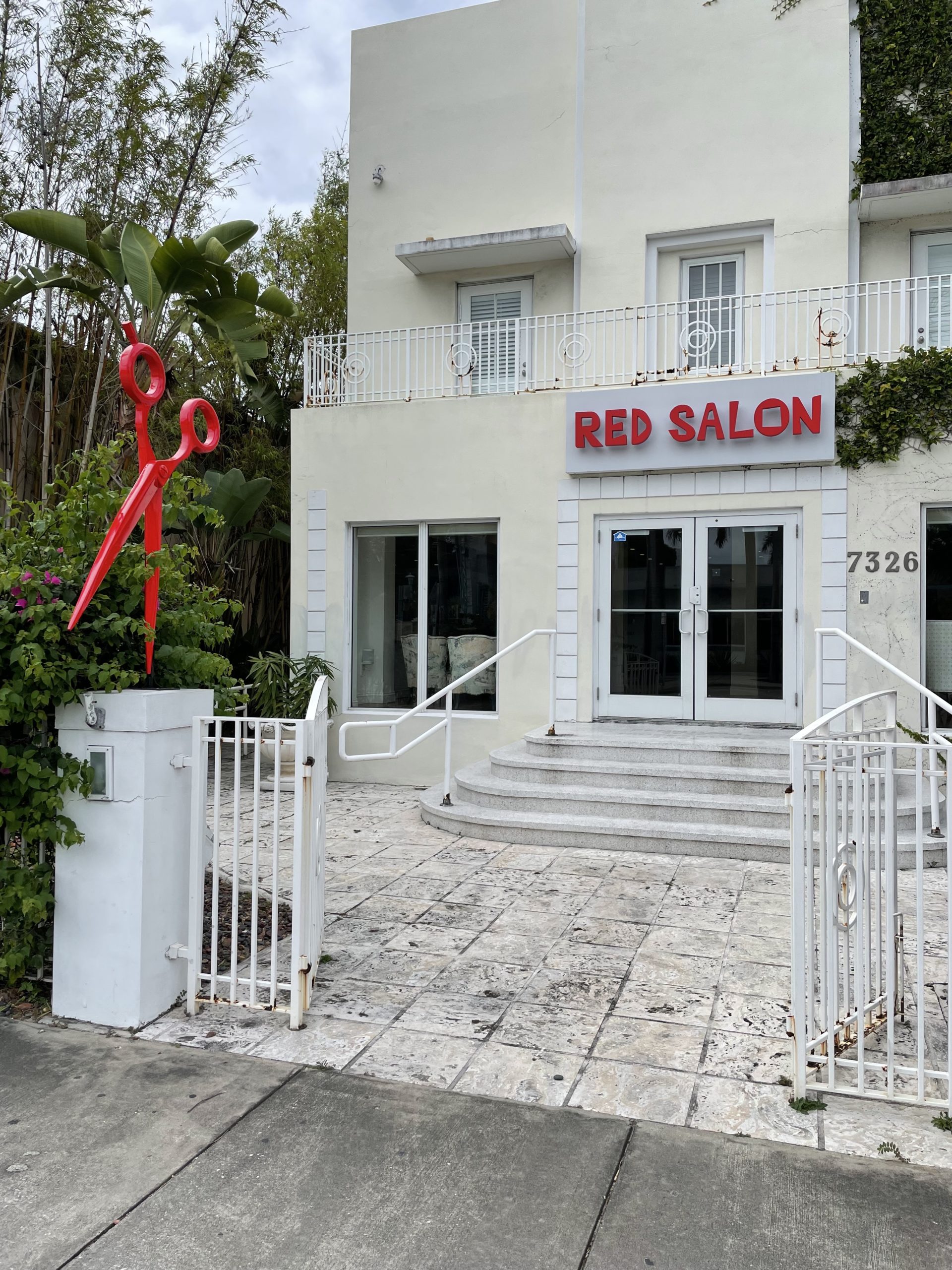 Red Salon, votre coiffeur francophone à Miami - Le Courrier des Amériques