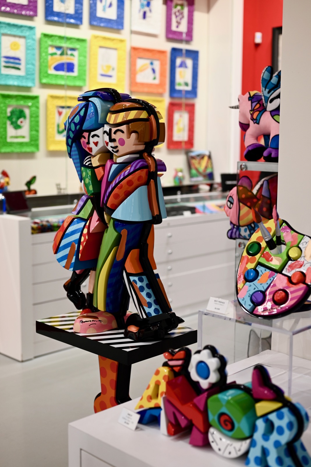 Romero Britto : un artiste qui façonne Miami ! - Le Courrier des Amériques